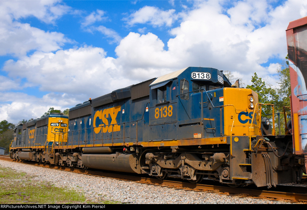 CSX 8138 "Upside-down 8"